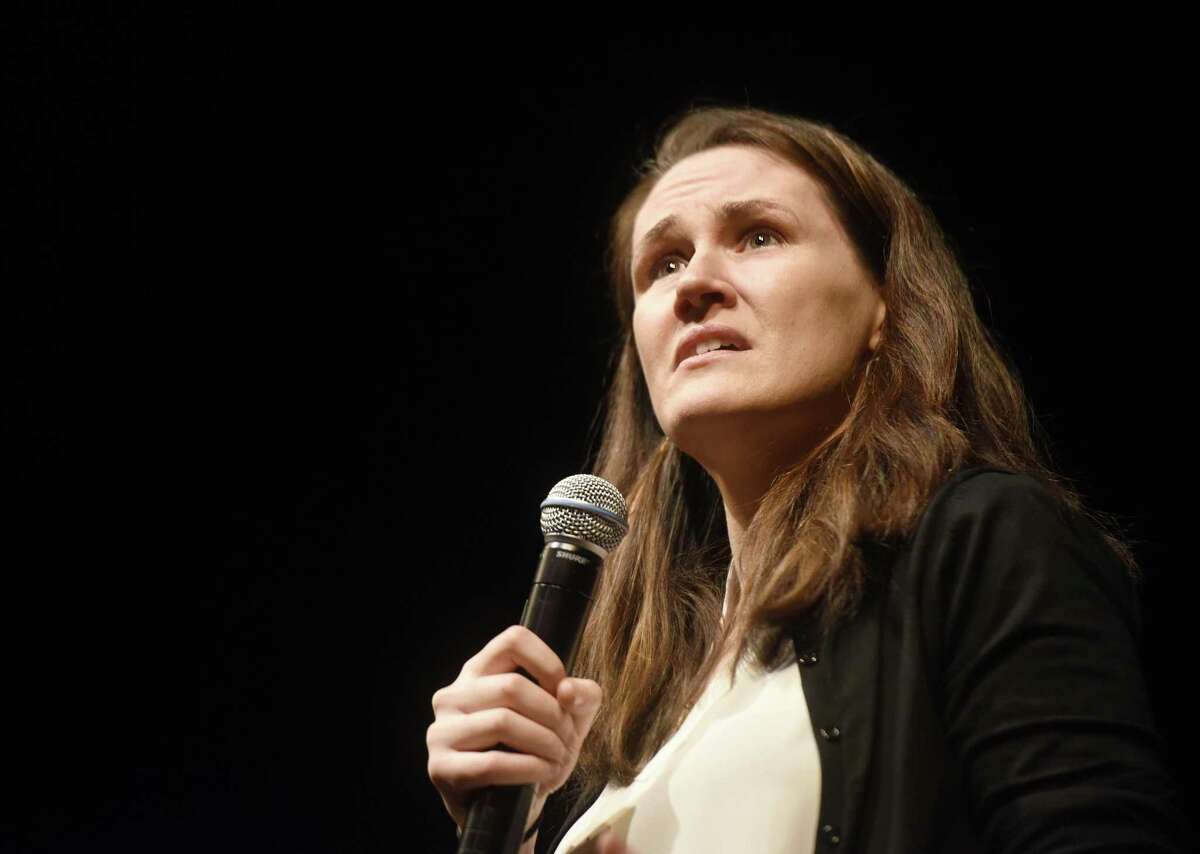 Author tells Greenwich students of her rise from the streets