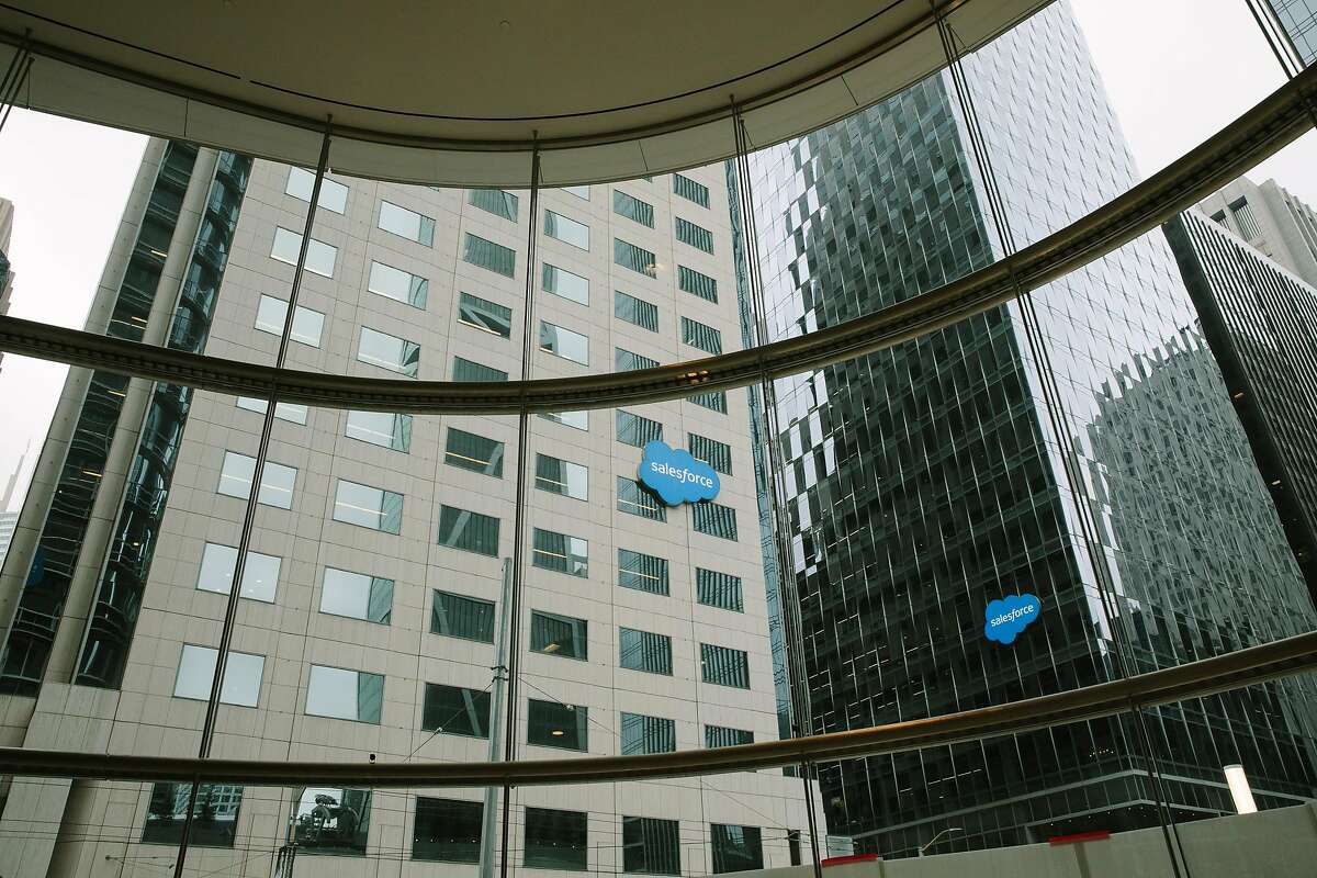 Salesforce Tower - underwhelming despite its size