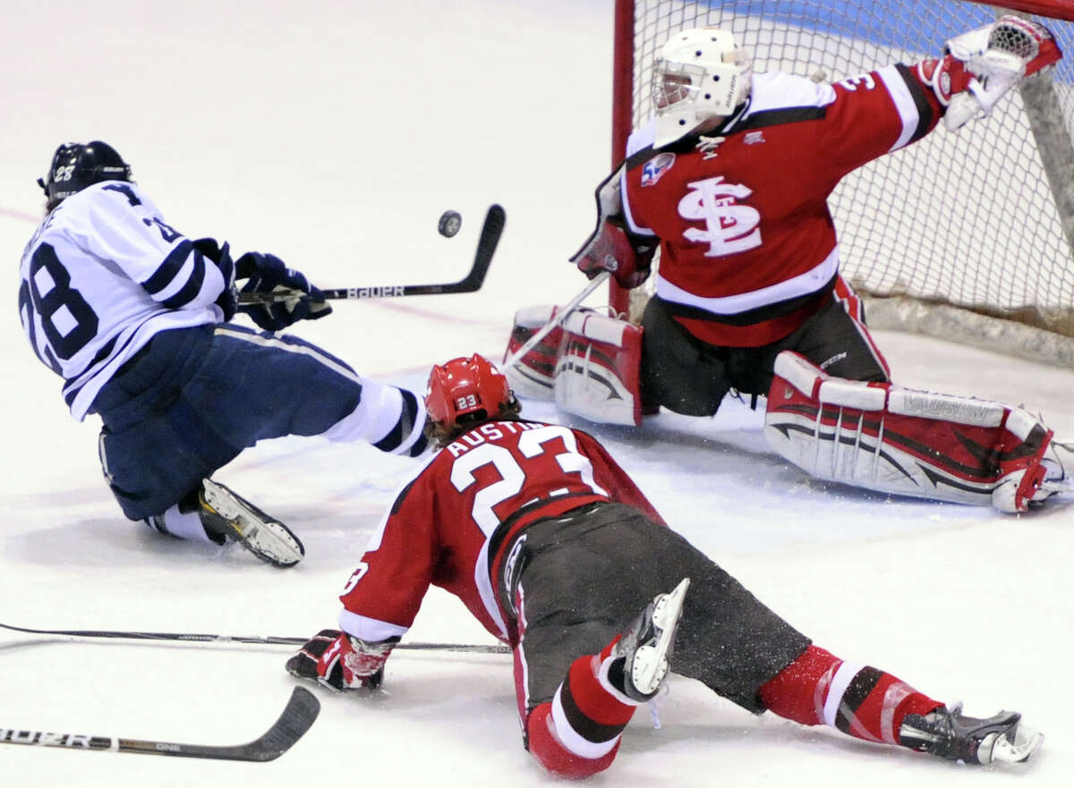 0313_Yale VS SLU hockey