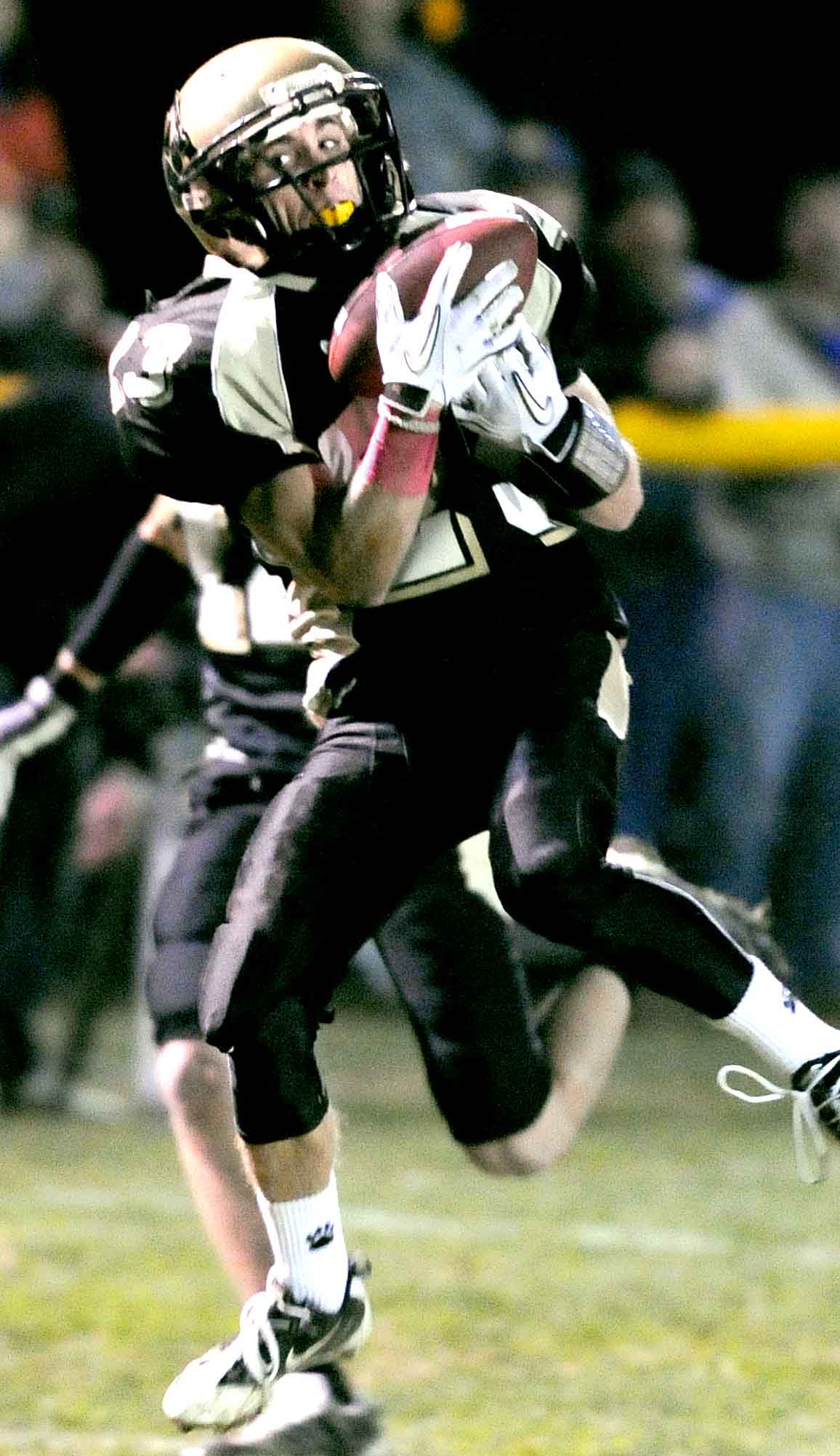 Hand v Wilbur Cross Football 10.22