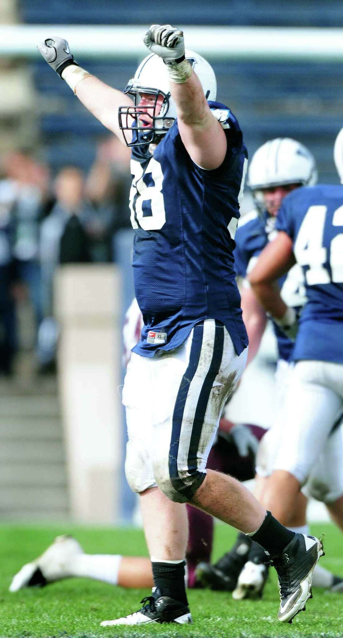 YALE FOOTBALL 10/16