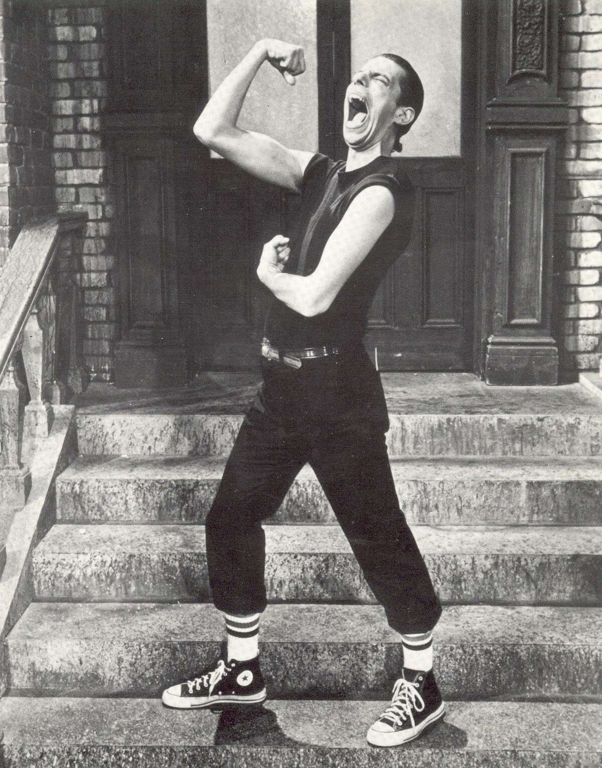 Bowzer stops at Mohegan Sun with pals