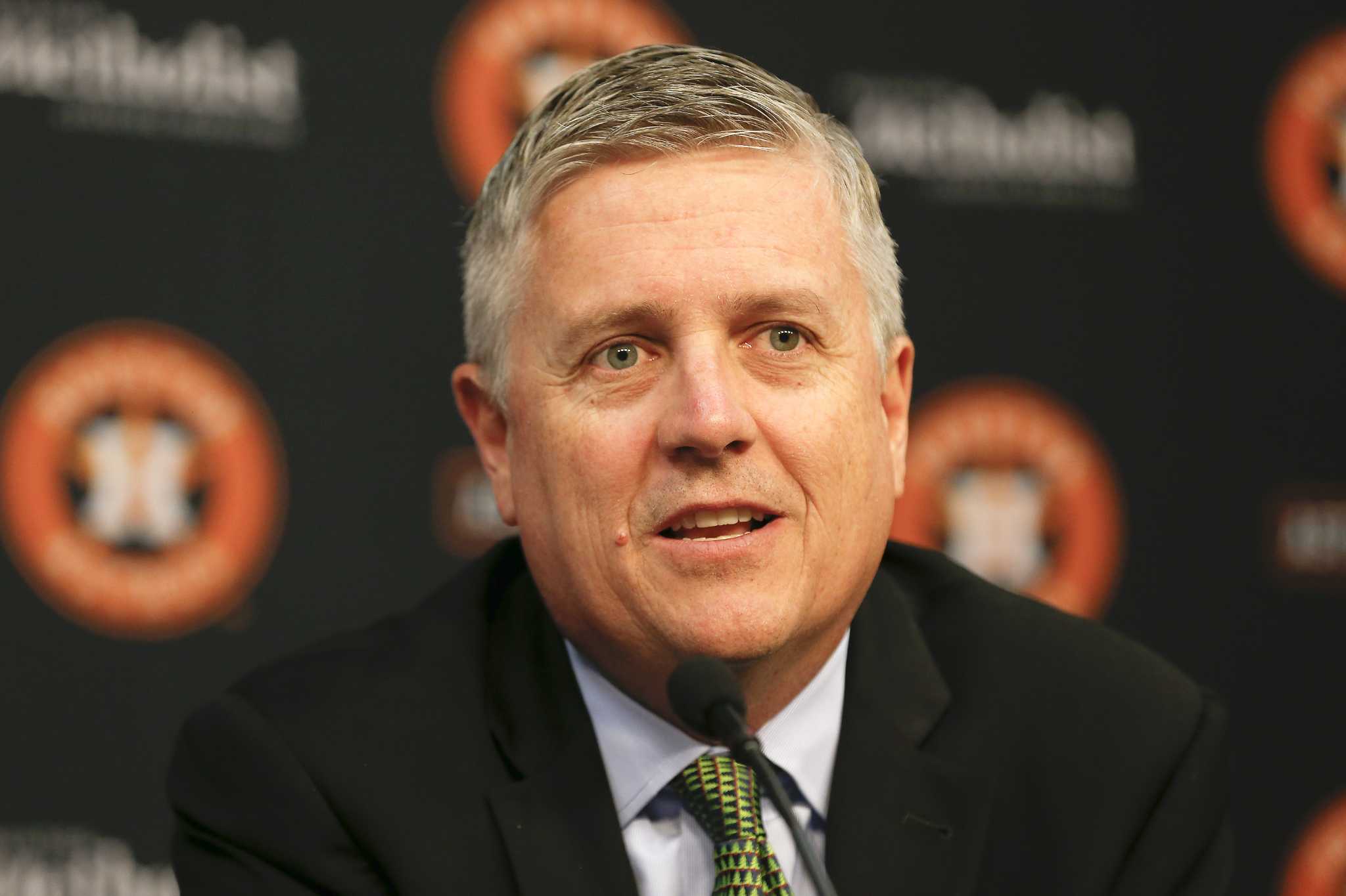 Astros GM Jeff Luhnow says no deal imminent despite report to the contrary