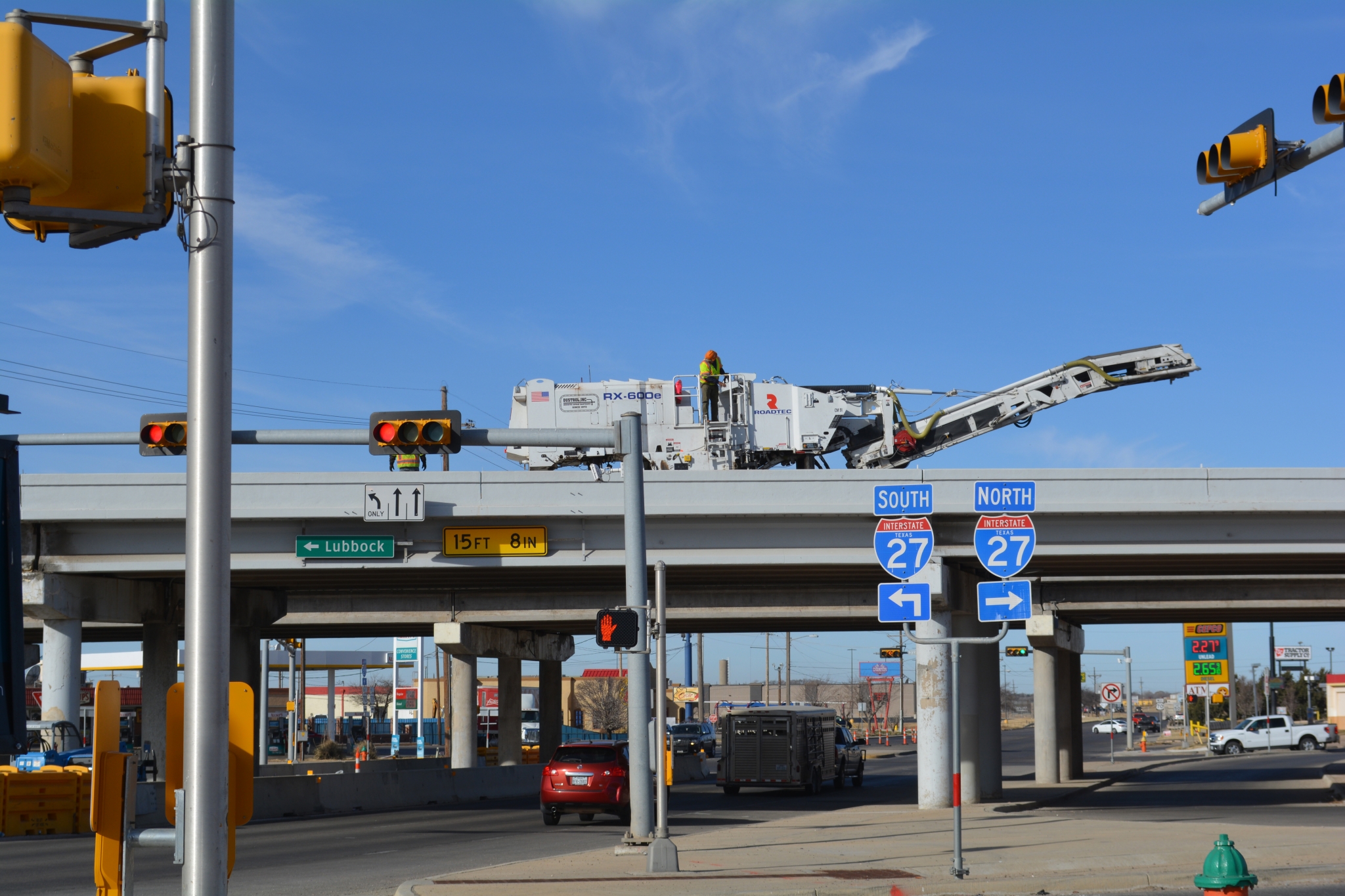 Work continues on I-27 bridge project