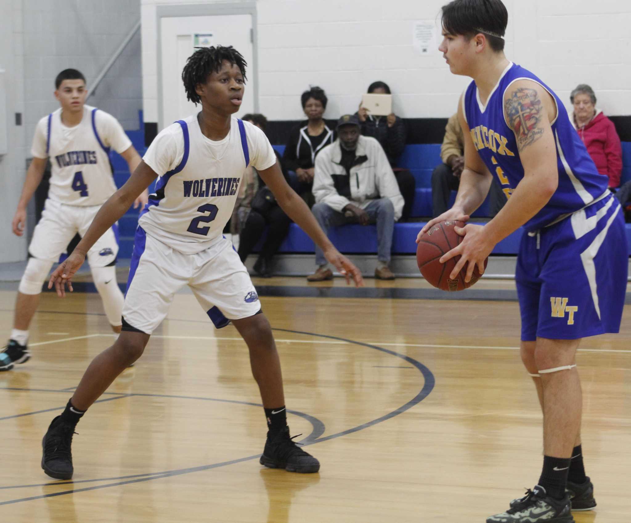 Second-half surge lifts Wilcox boys over Abbott