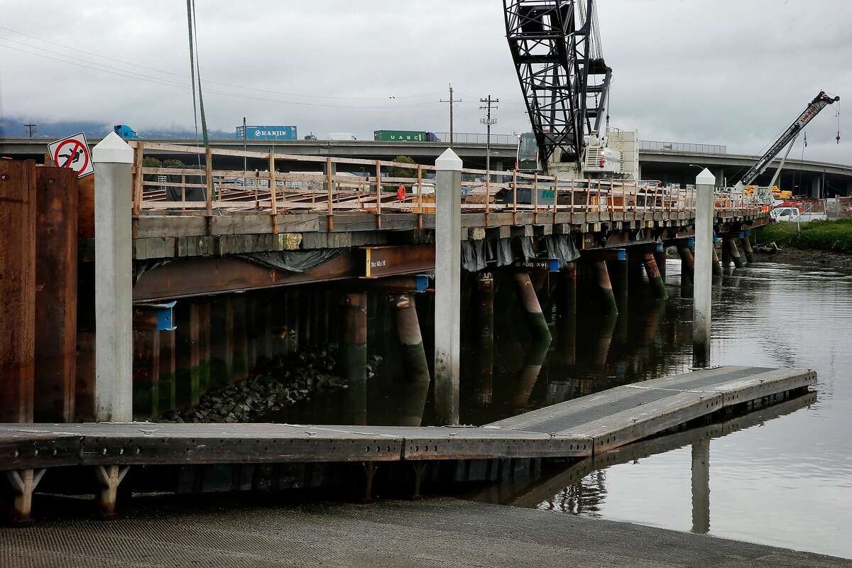 New Oakland bridge expected to be two years late, millions over budget