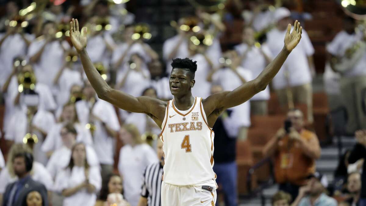 Texas' Mo Bamba blossoming on offensive end even as he approaches block ...
