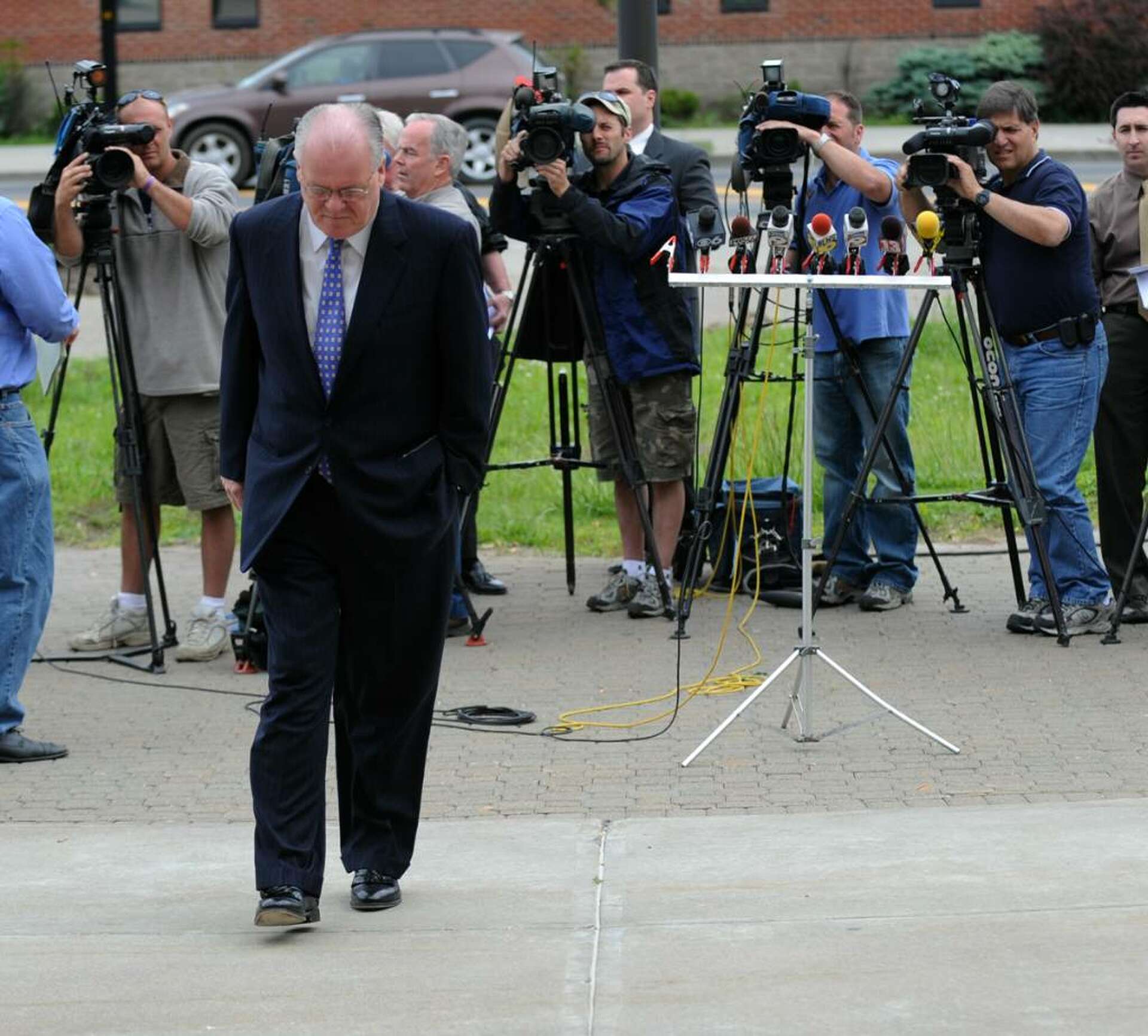The fall of a police chief