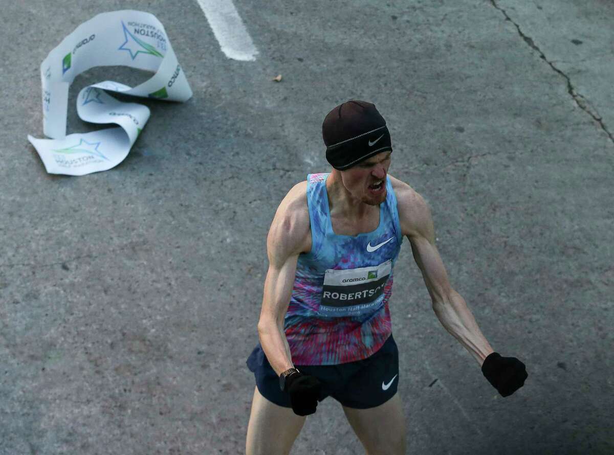 Jake Robertson wins Aramco Half Marathon after last-minute decision