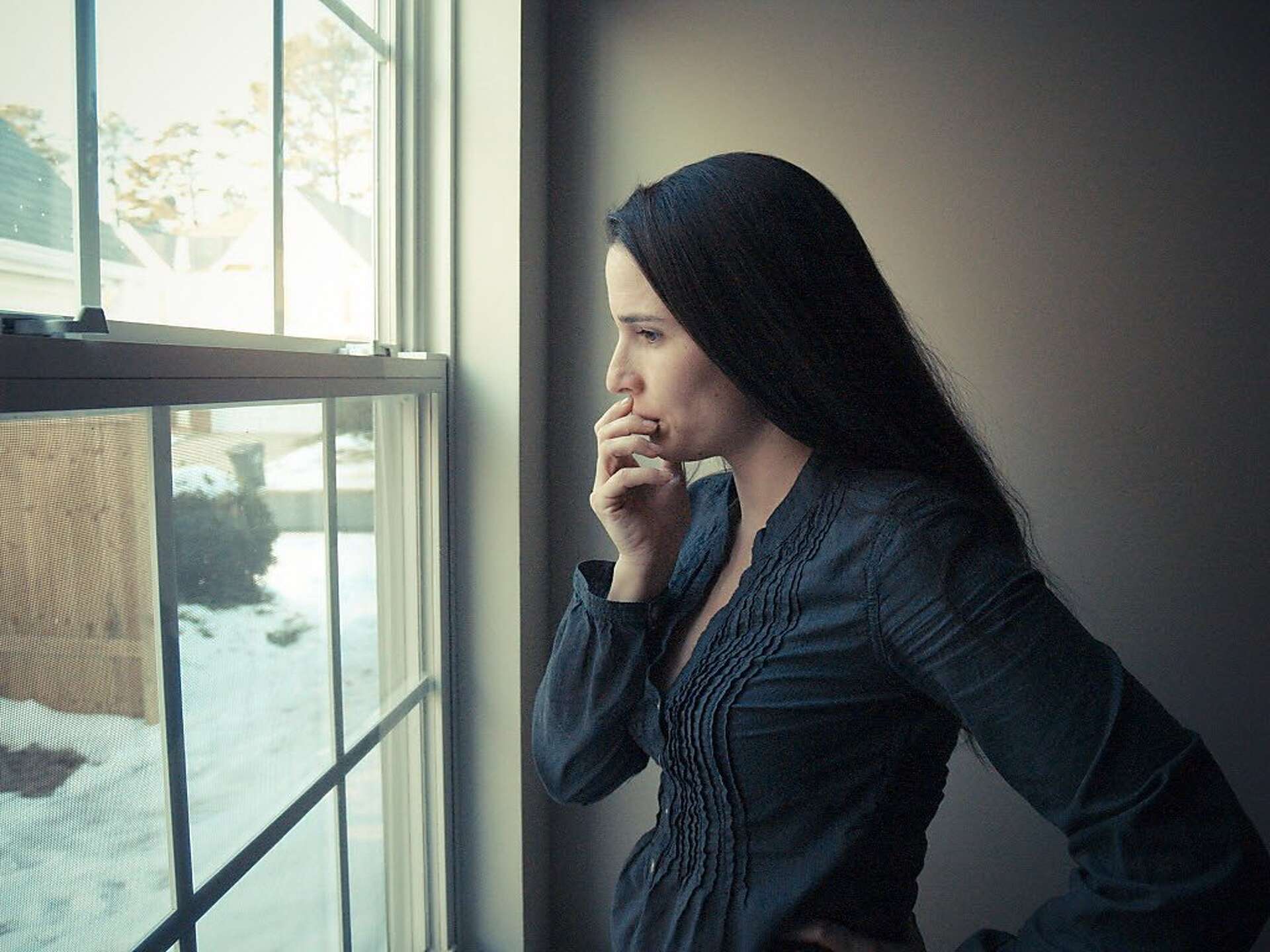 Dear Abby: Neighbor wants to reach out after death of young mother