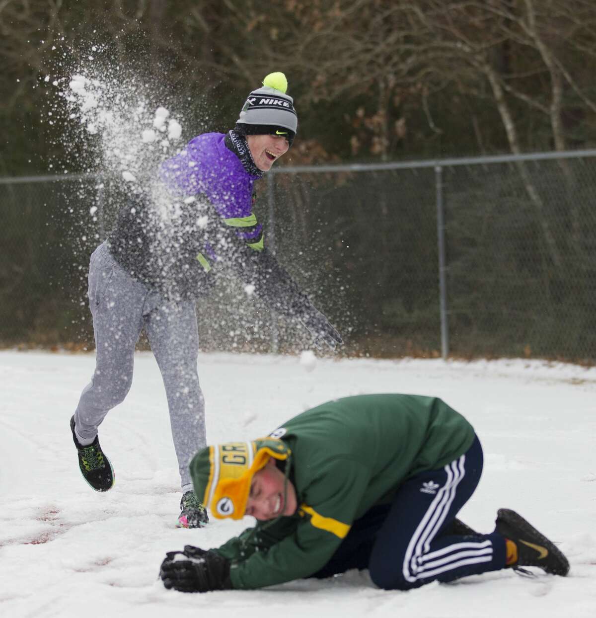 Weather closes all county public schools again Wednesday