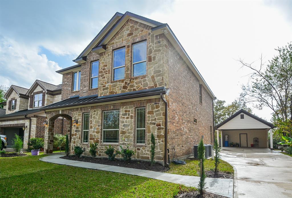 Houston homes for sale at the city's average list price