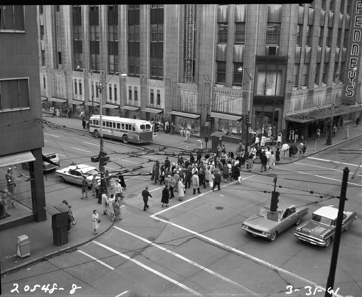 Archival photos show how Seattle took shape in the 1960s