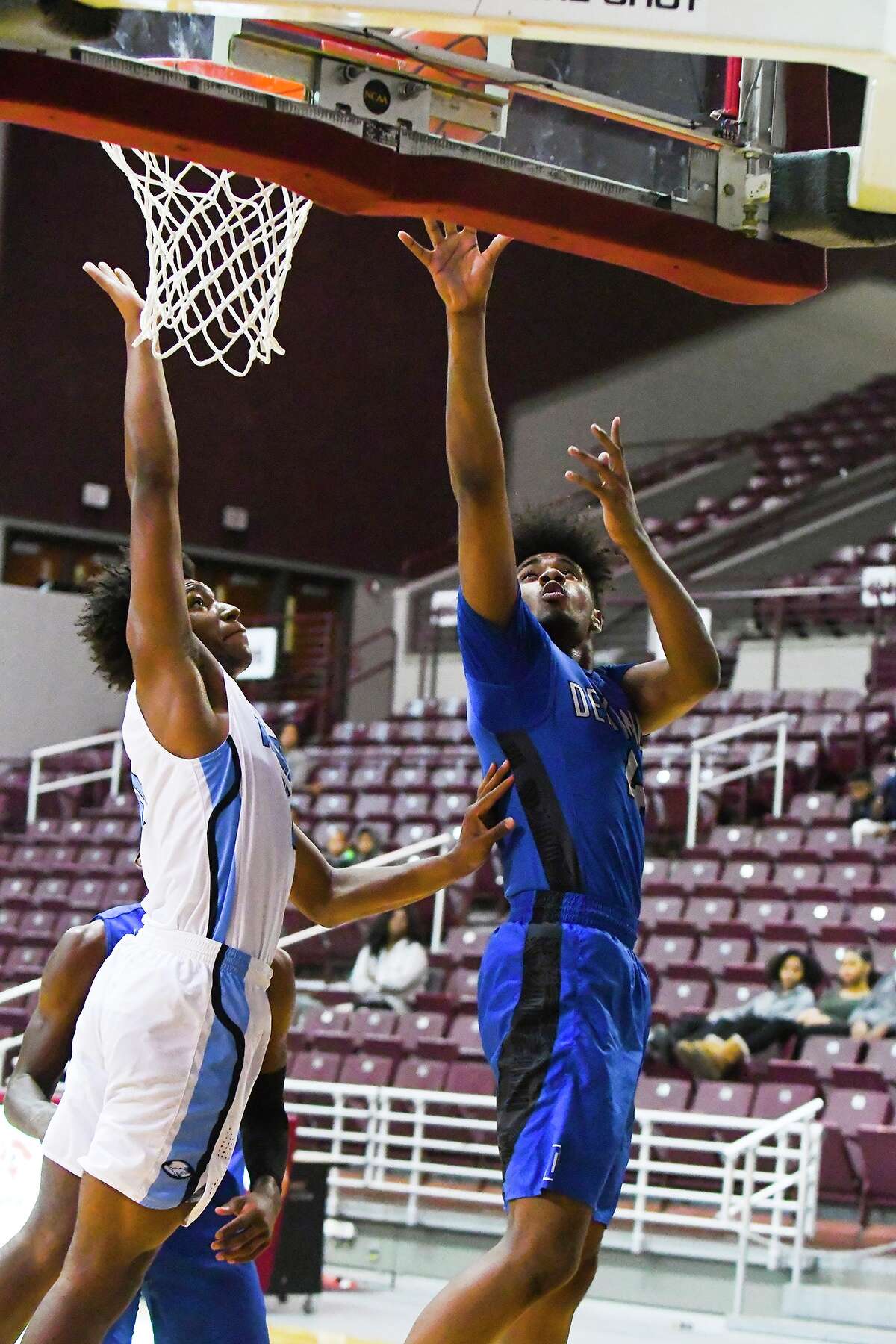 Boys basketball: Dekaney focuses on winning state title