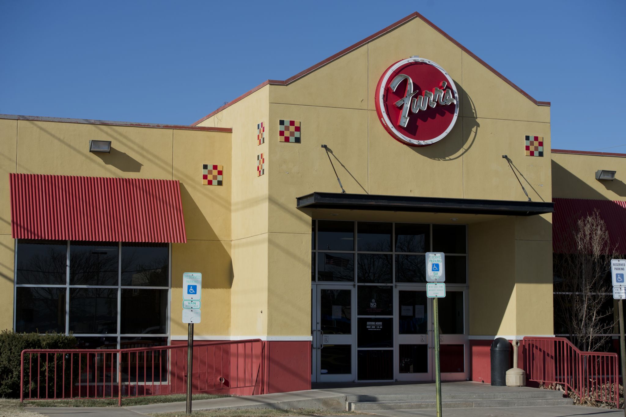 Furr’s Fresh Buffet apparently has been closed