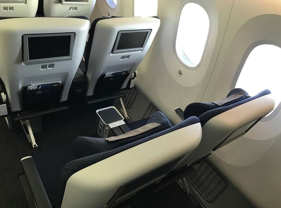 First look: United’s purple Premium Plus seat - SFGate