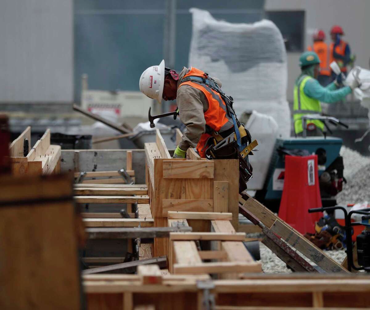 Construction industry faces labor shortages as workloads rise