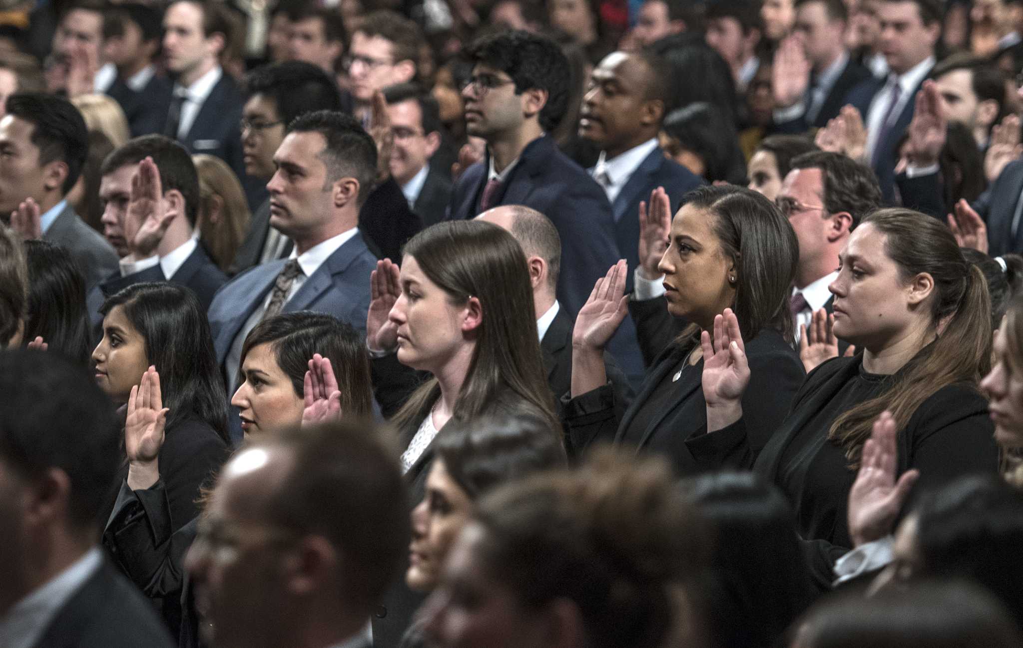 Hundreds Take Attorney Oath At N Y State Bar Ceremony Hundreds Take Attorney Oath At N Y State Bar Ceremony