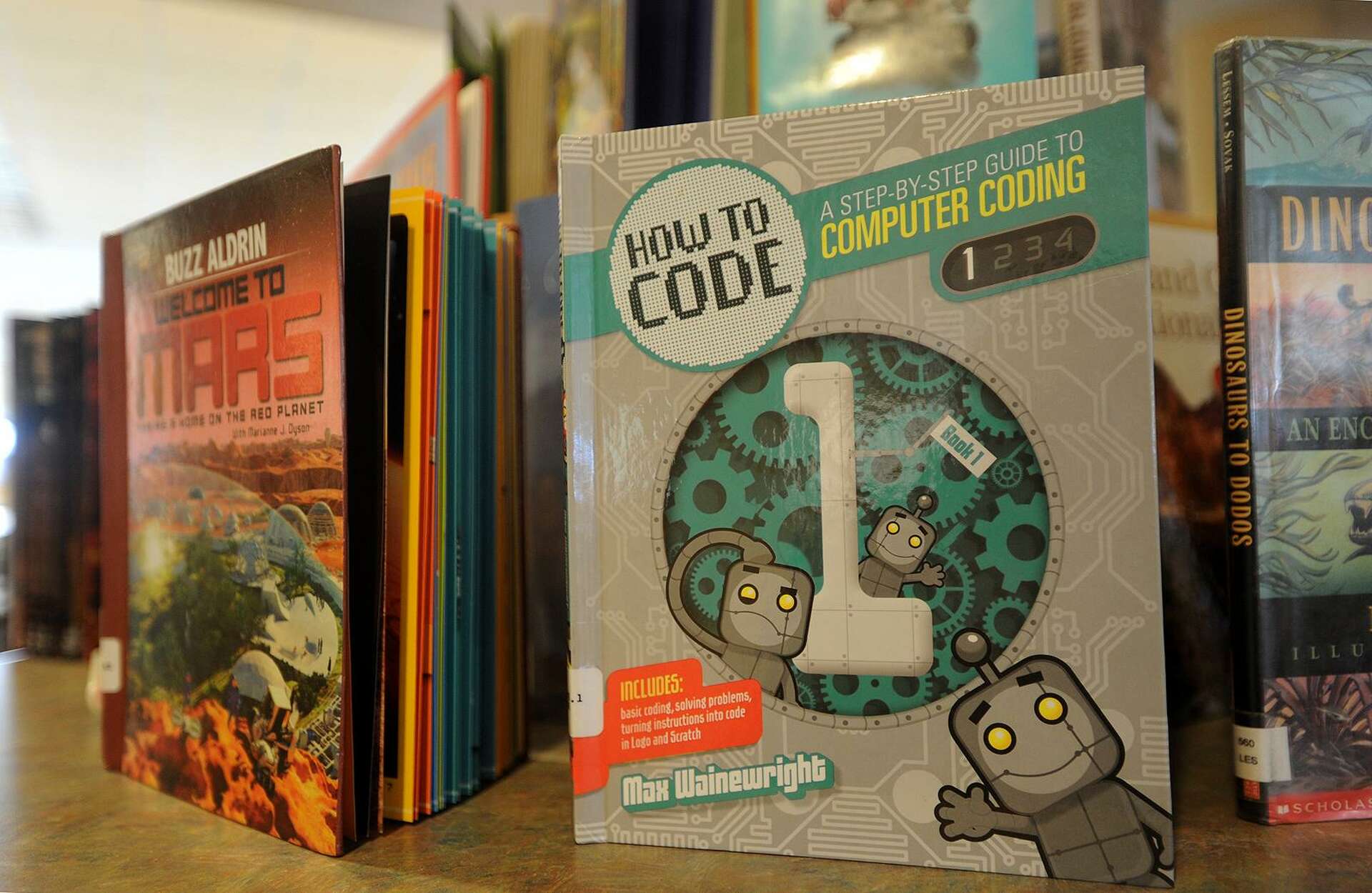 Innovation spaces: school libraries transformed for 21st century