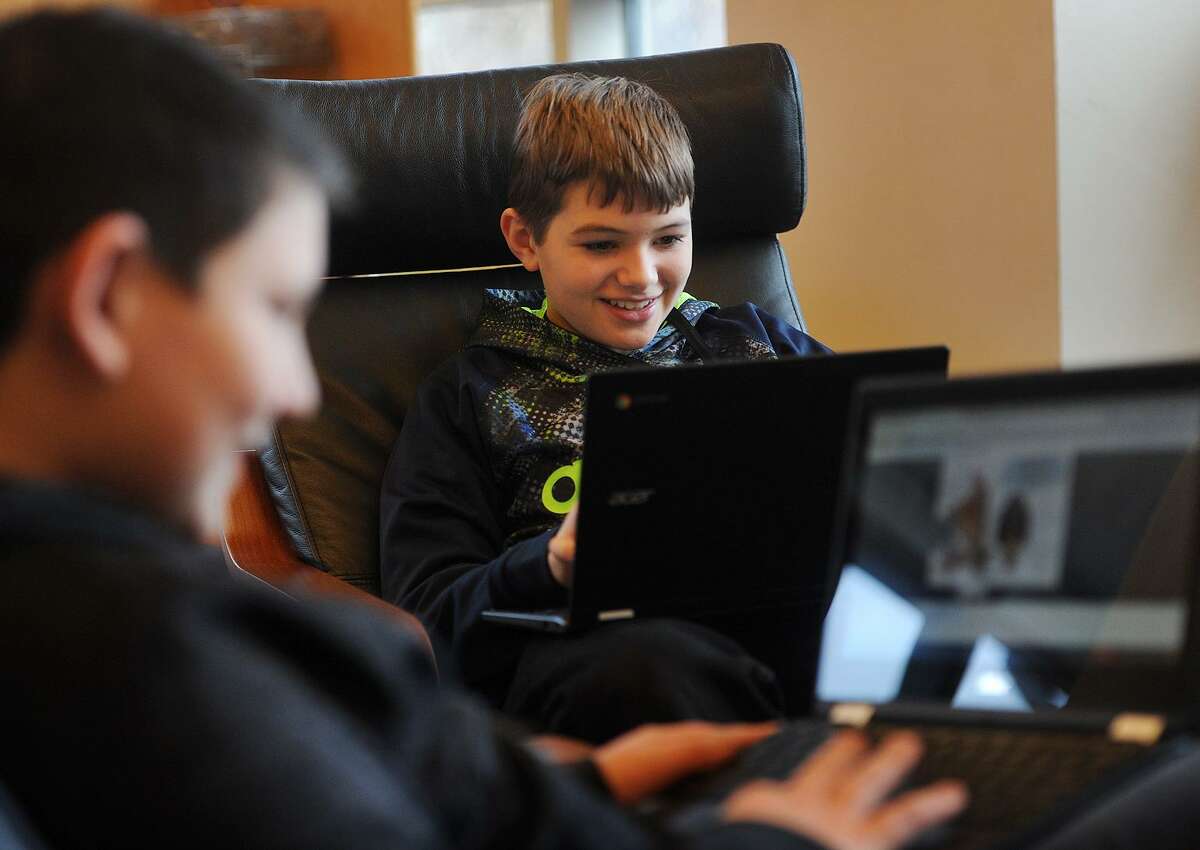 Innovation spaces: school libraries transformed for 21st century