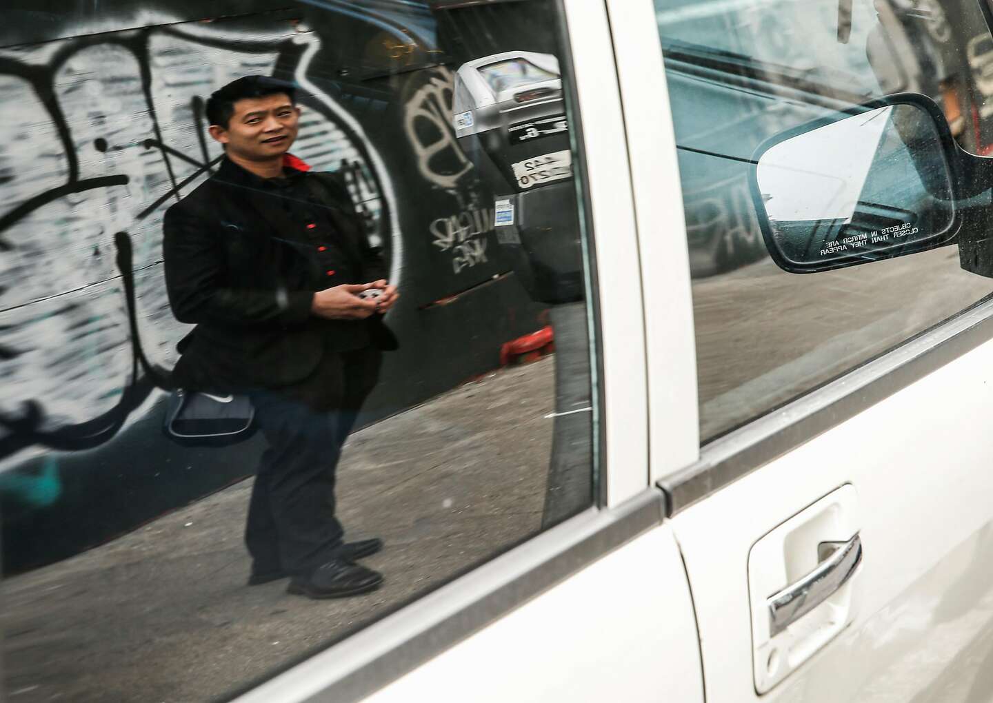 Magician falls victim to car break-in, city’s infamous disappearing act