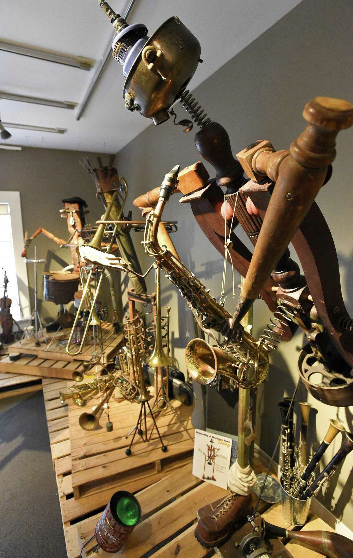 ‘Art mechanic’ gives life to sculptures at Stamford Museum