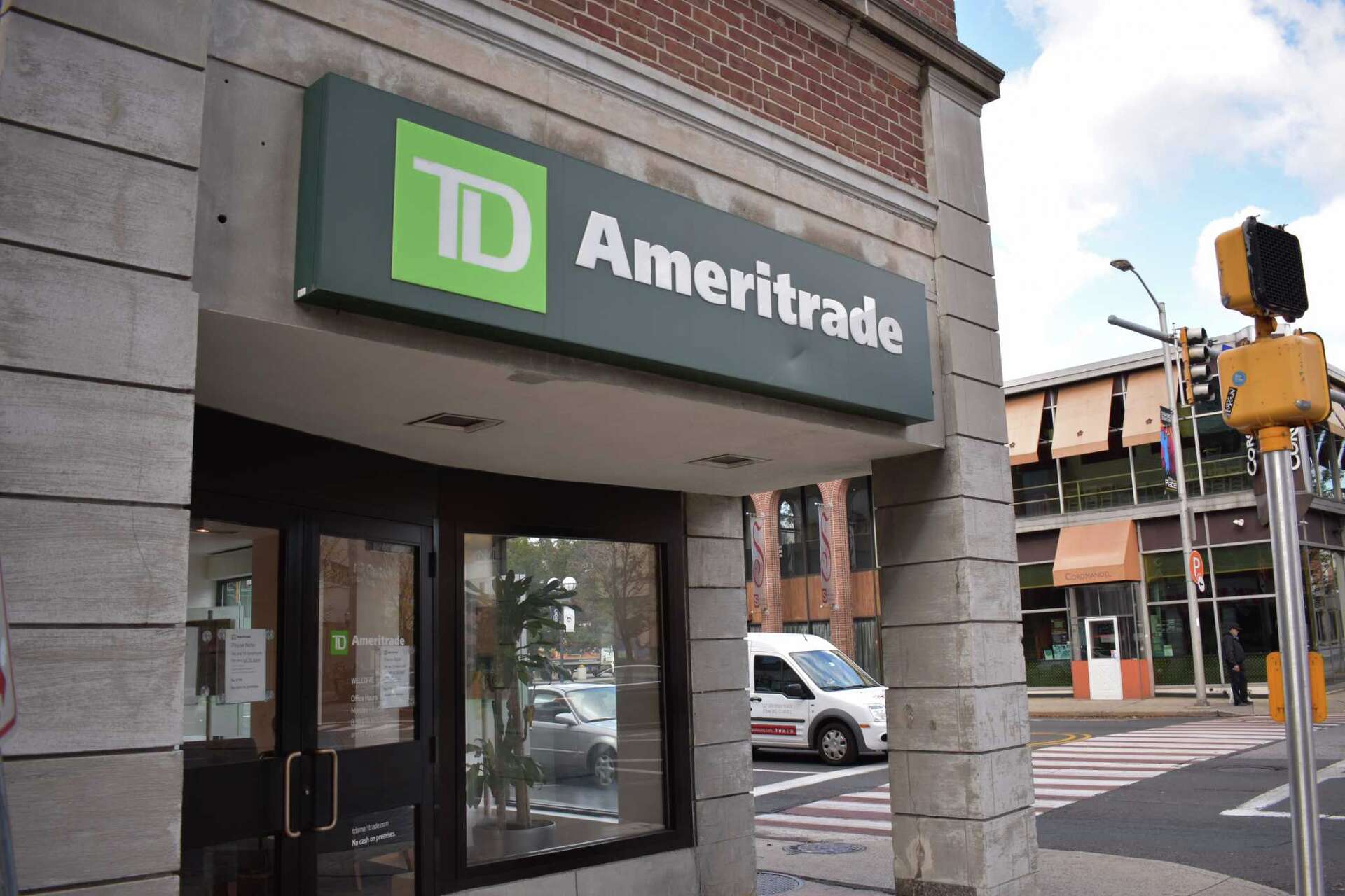 Td ameritrade after hours trading store