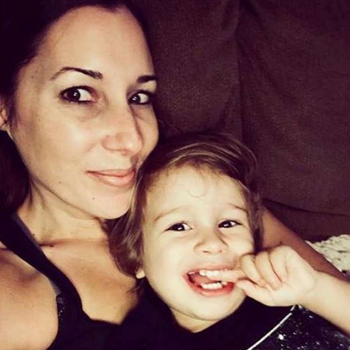 Family releases detailed account of morning mother of 3 was gunned down ...