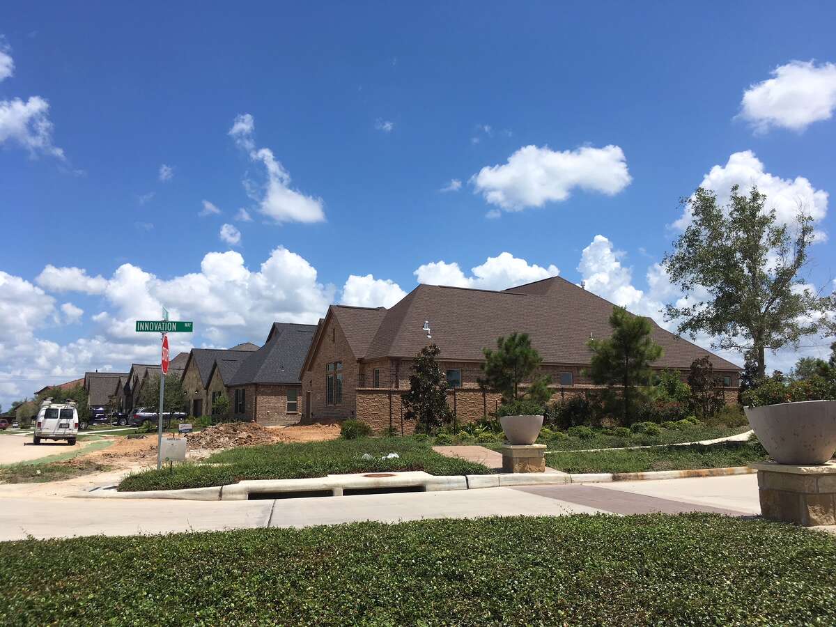 Meridiana community starts second phase