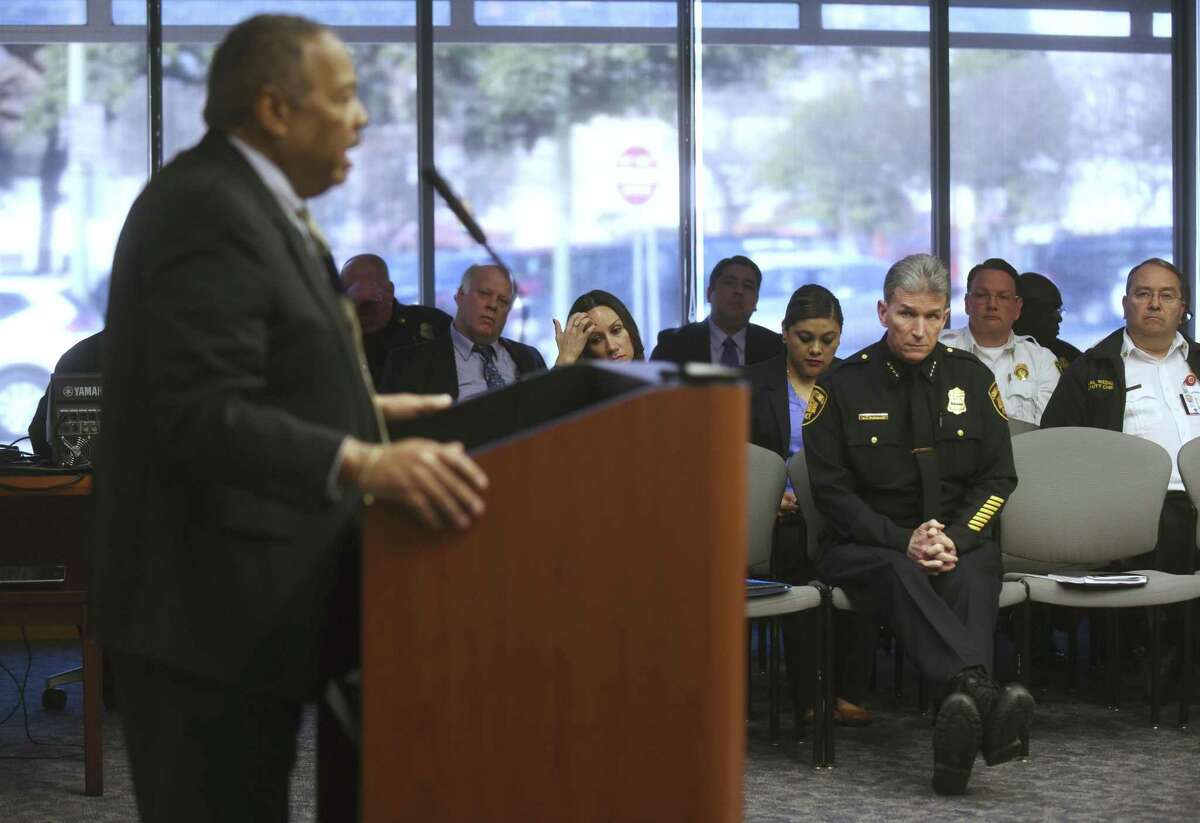 San Antonio police chief changes procedures after detective fired