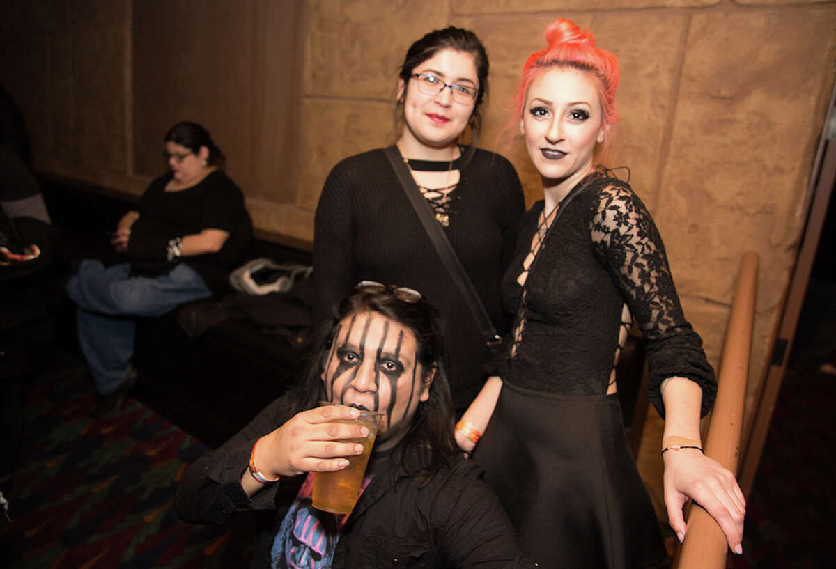 Photos: Rock fans tear into the Aztec with gothic flair for Marilyn ...