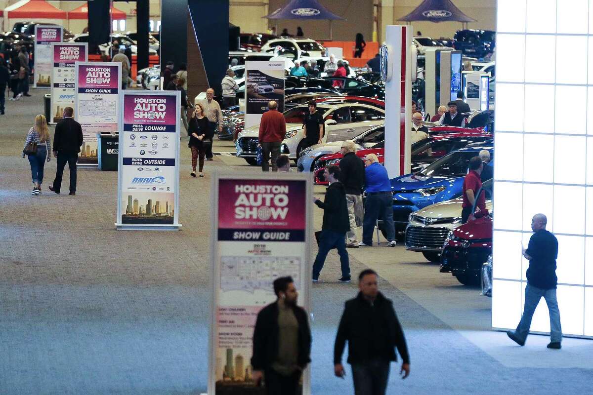 700 vehicles fill Houston Auto Show, but trucks and SUVs grab spotlight