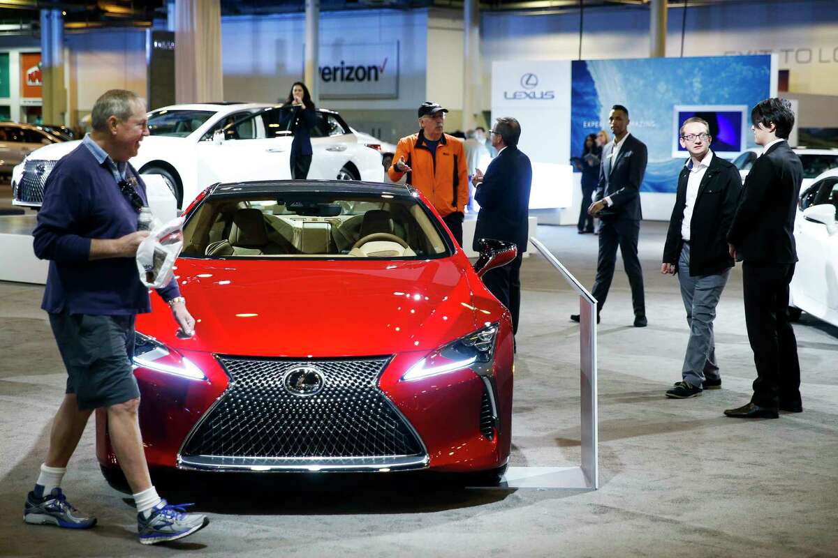 700 vehicles fill Houston Auto Show, but trucks and SUVs grab spotlight