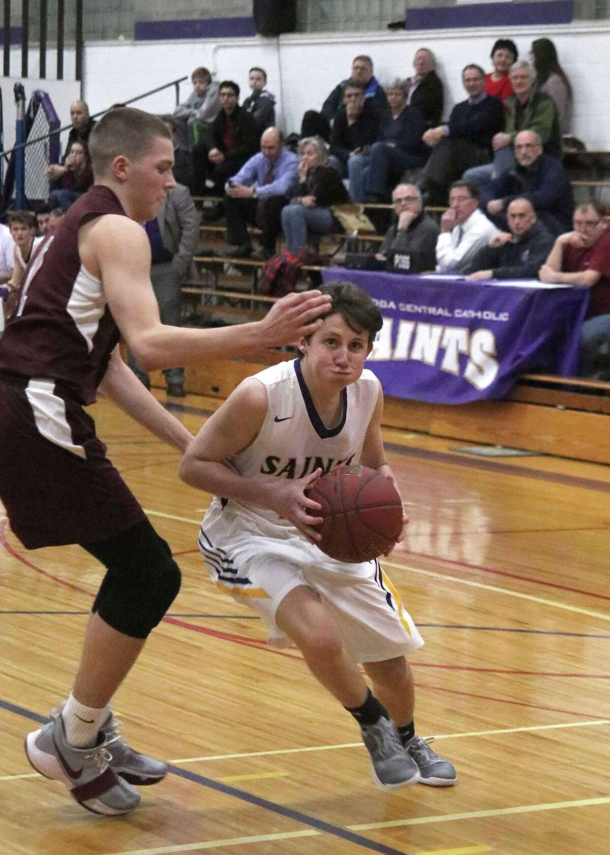 Saratoga Catholic boys top Argyle