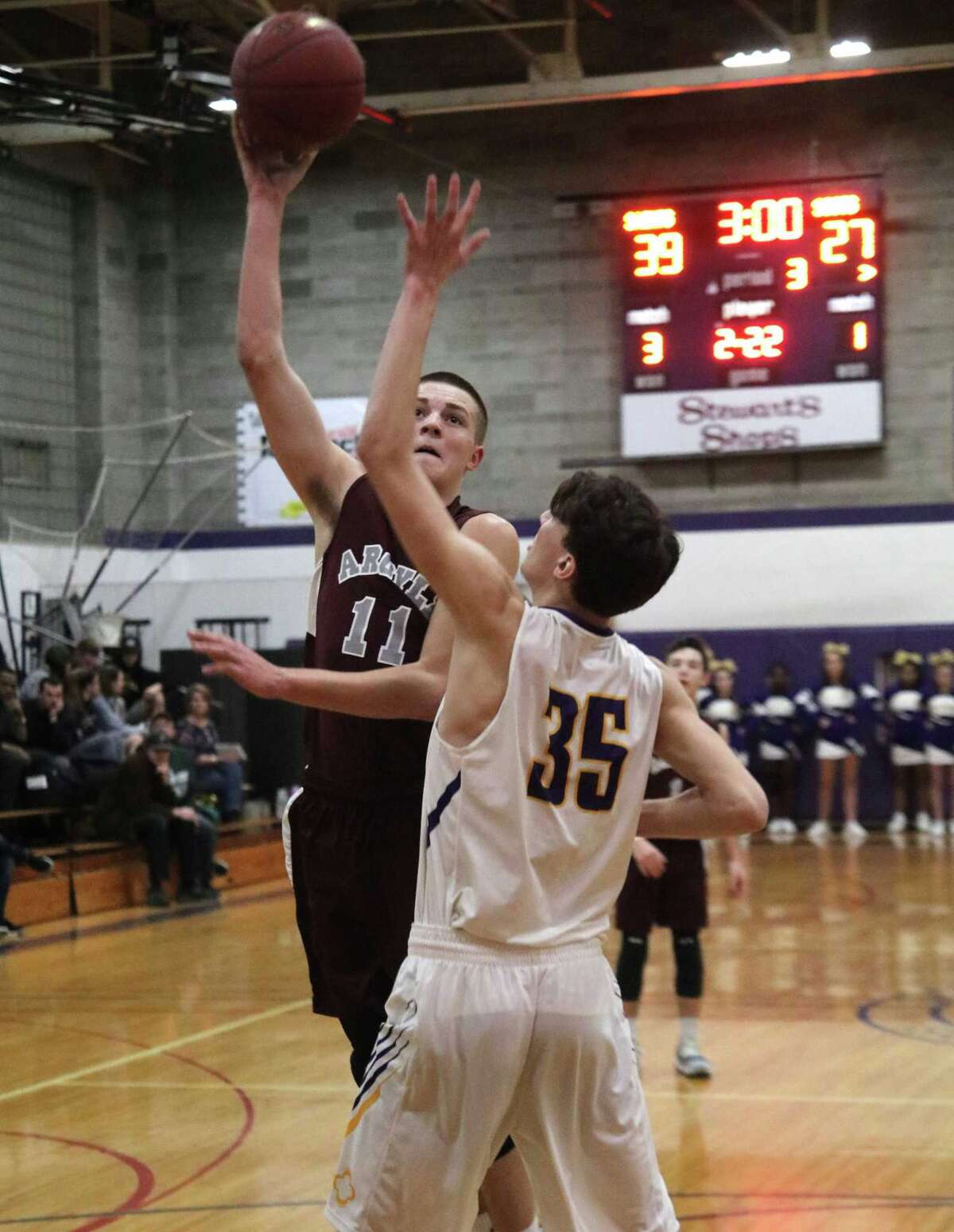 Saratoga Catholic boys top Argyle