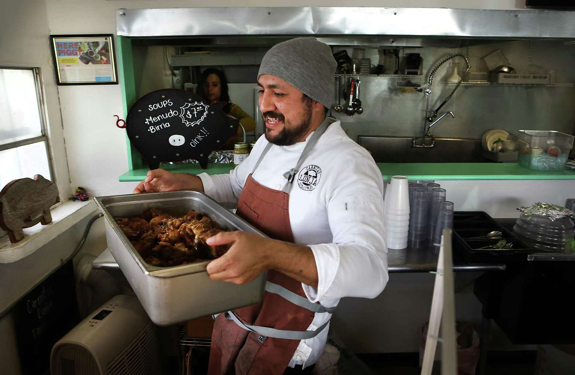 Review: Carnitas Lonja puts pork on a pedestal