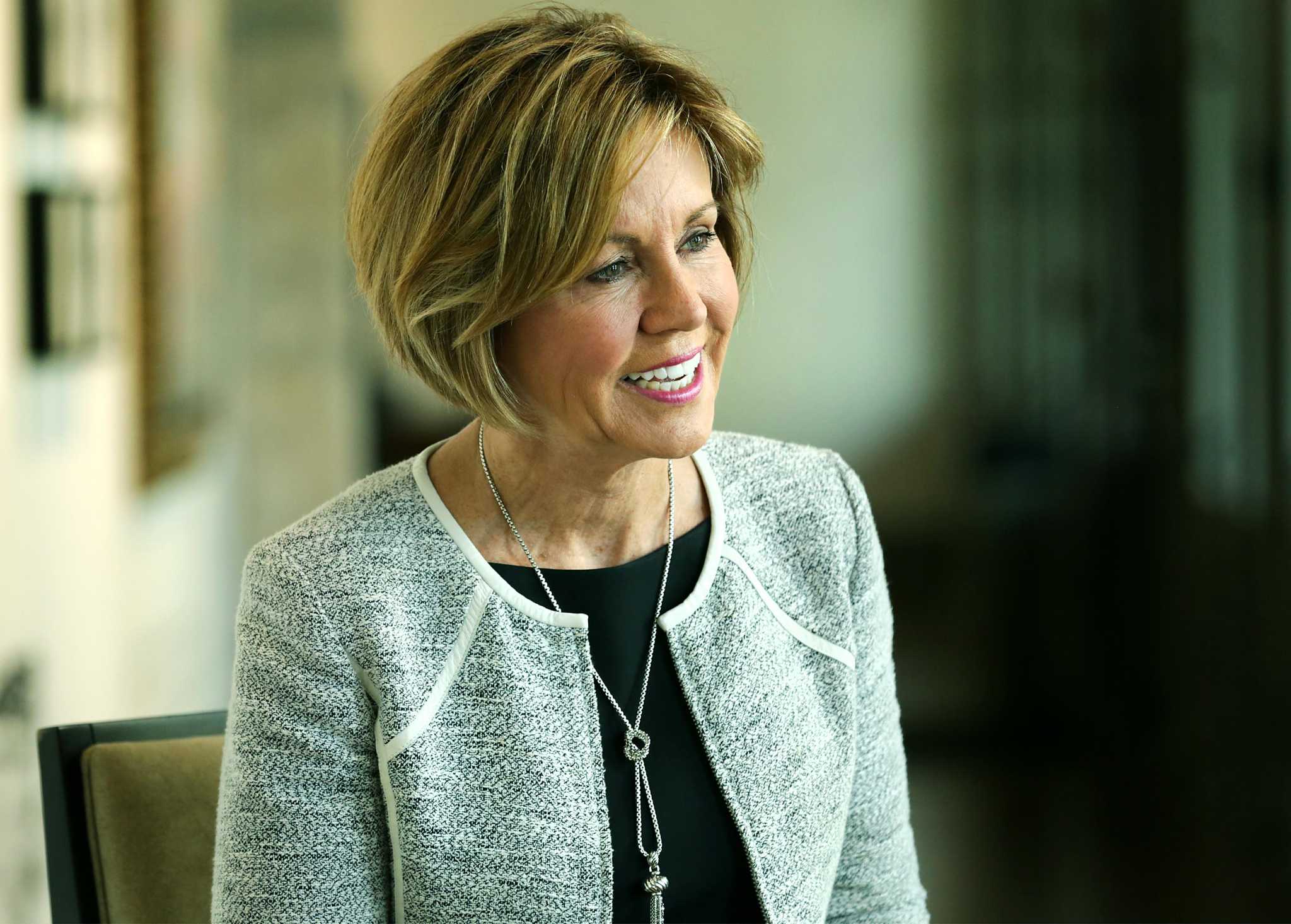 Sculley to earn $75,000 bonus