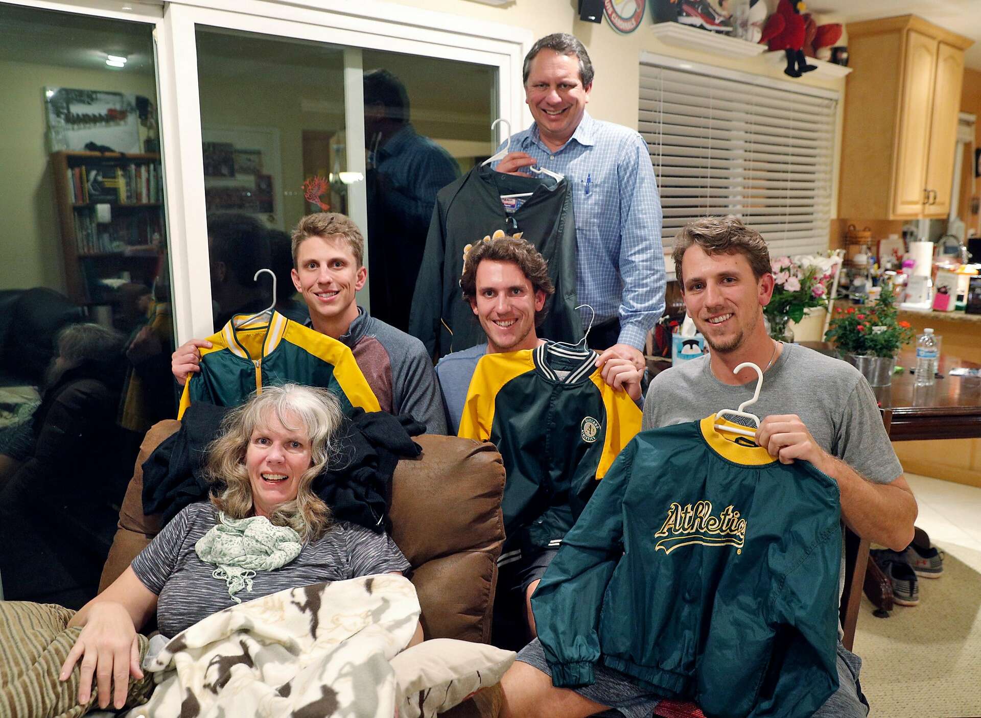 A’s Stephen Piscotty helps mom cope with ALS