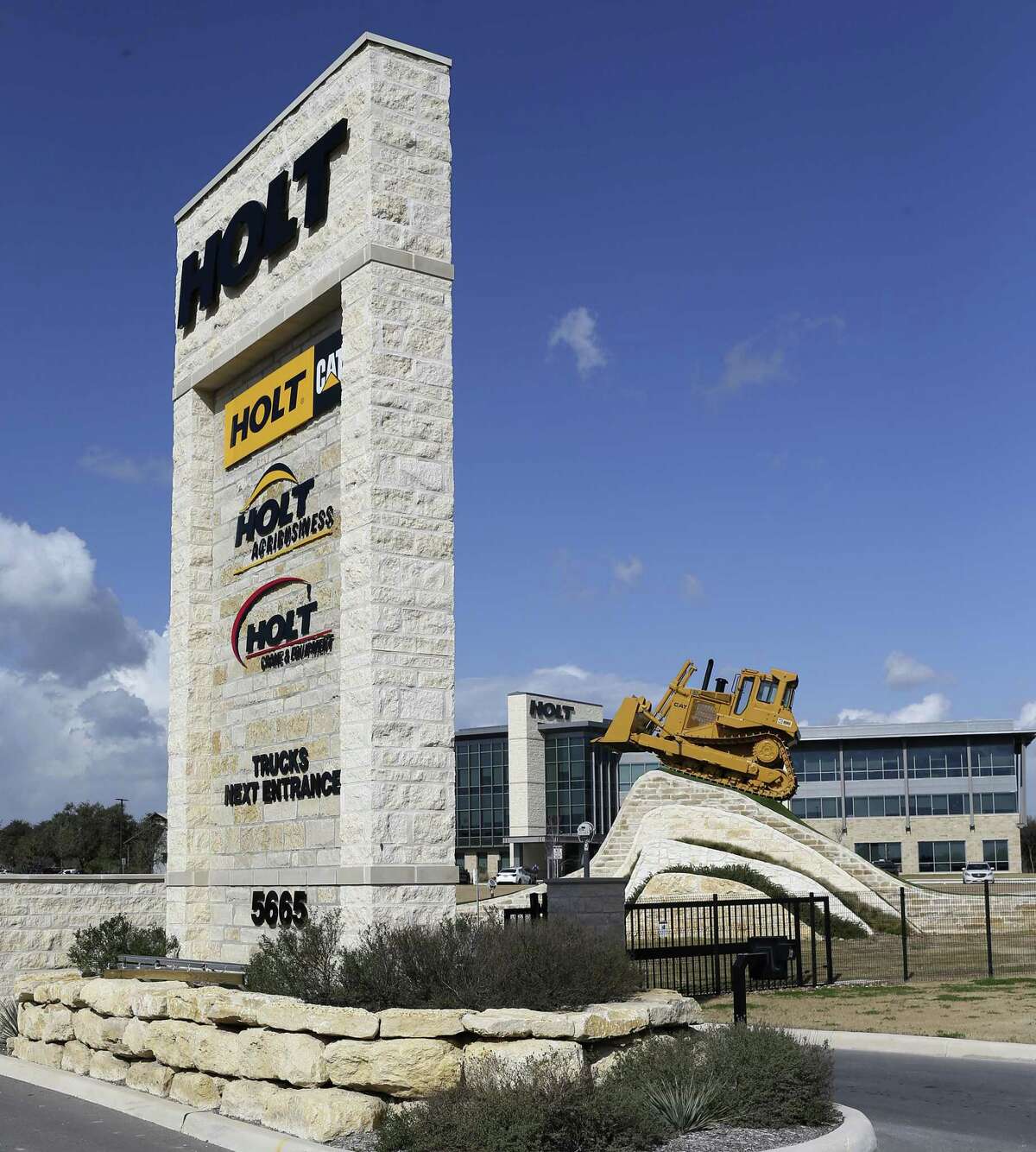 Texas Power Brokers: Holt siblings, now in control of family company ...