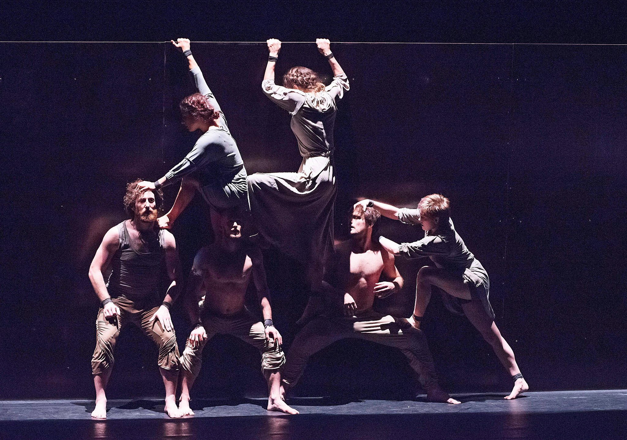 Dance? Circus? All of that and more in Circa’s ‘Ritorno’ at Cal ...