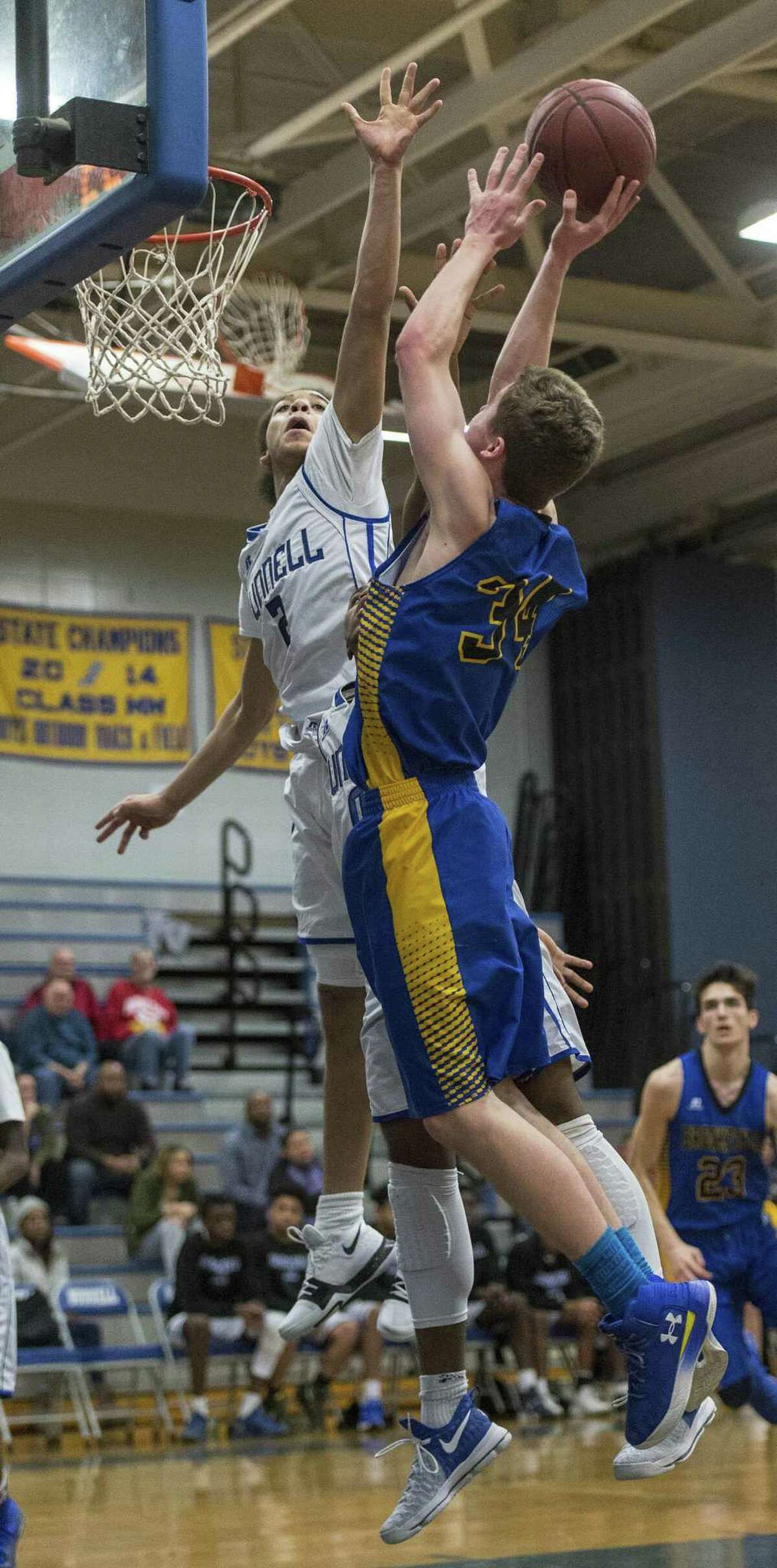 Bunnell boys rally past Brookfield