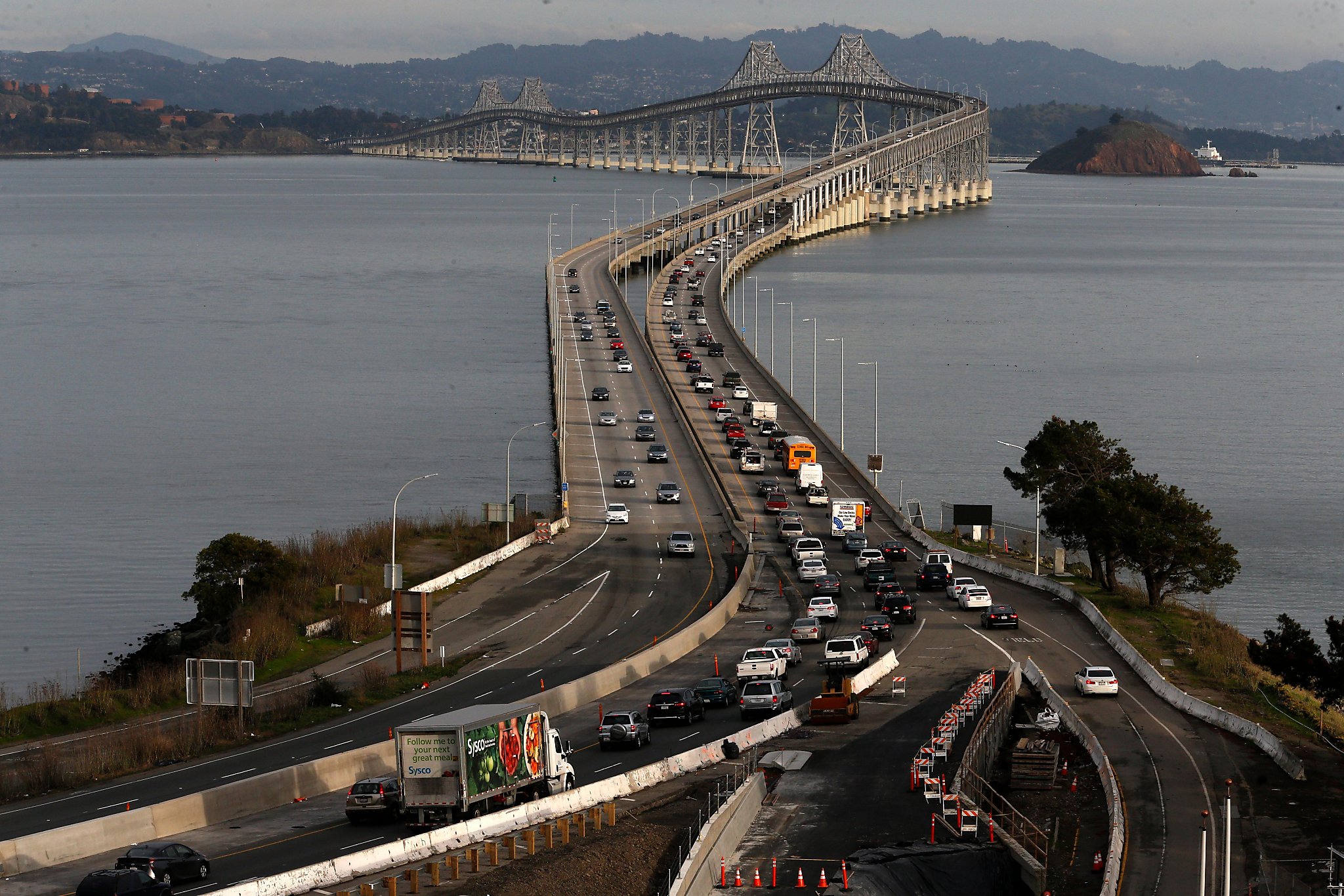 Richmond-San Rafael Bridge to get new traffic lane in April