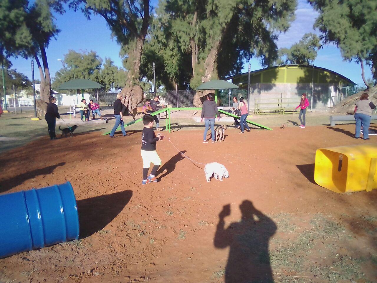 Inauguran parque canino