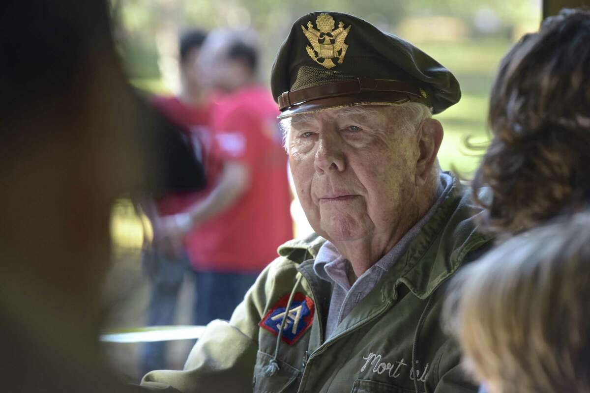 ‘Beetle Bailey’ cartoonist Mort Walker dies at 94