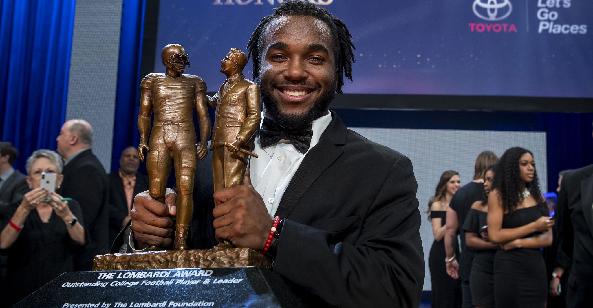 Stanford running back Bryce Love wins Lombardi Award