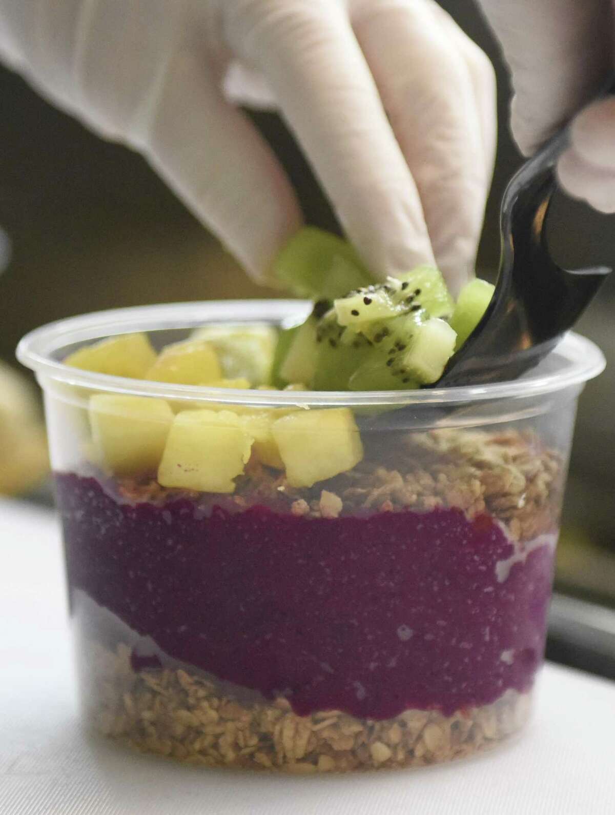 16 CT spots for healthy juices, smoothies and açaí bowls
