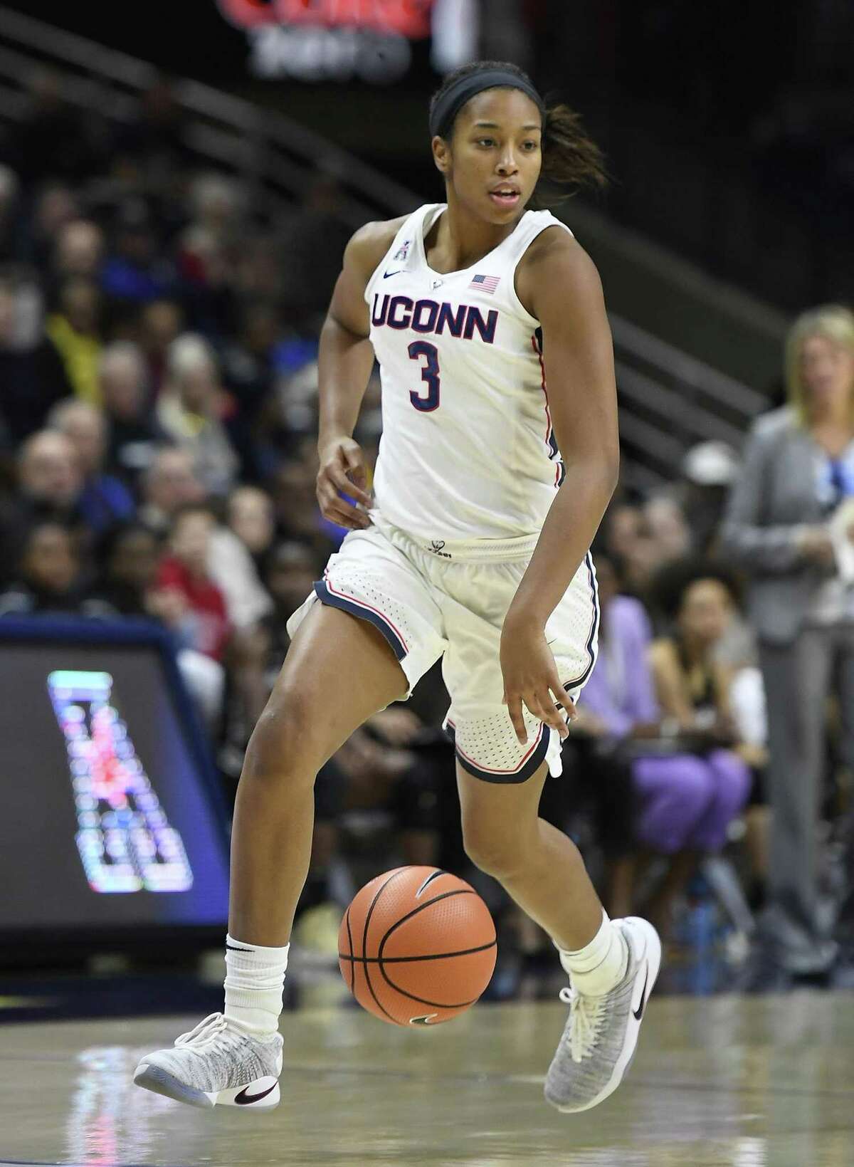 Walker expected to have a bigger role when UConn plays at South Carolina