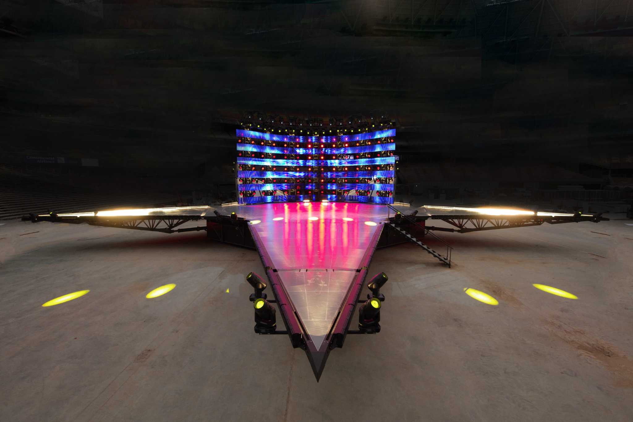 Take a look at RodeoHouston's new star-shaped stage