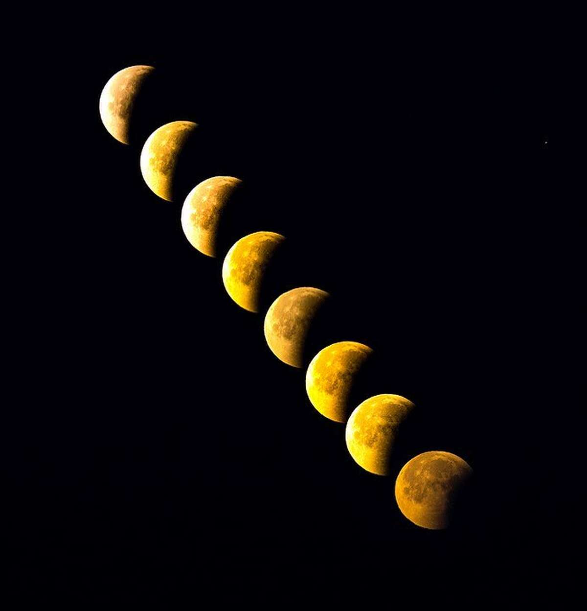 Super blue blood moon brings out Bay Area eclipse fans