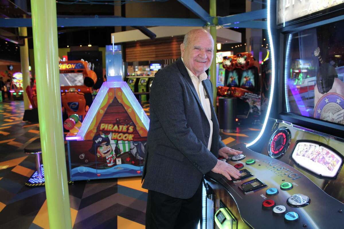 Main Event re-opens in Humble